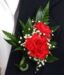 B-83 Boutonniere de claveles y gipsofilia Floristería Nandallo Costa Rica